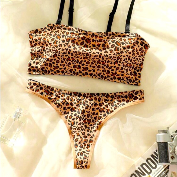 unb | Intimates & Sleepwear | Leopard Print Bandeau Lingerie Set | Poshmark